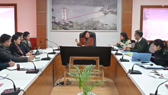 Uttarakhand / Tehri: Action will be taken against teachers who leave ...